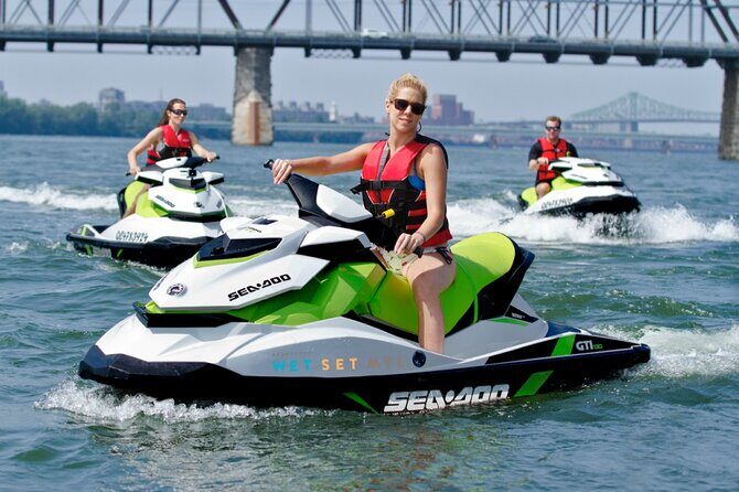 MONTREAL Jet Ski Sunset tour - A Captivating Water Adventure with Montreals Iconic Skyline