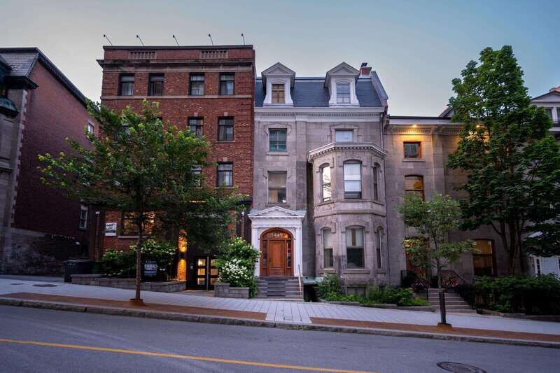 Montreal: Jewish Sites Mile End Private Guided Walking Tour - Value and Practicality