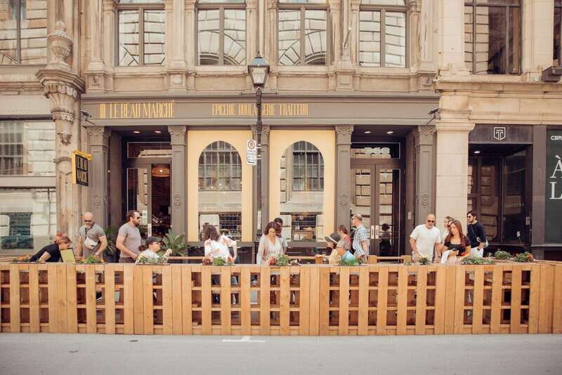 Montreal: Old Montreal Food and Drink Tour - The Poutine Experience — Classic Comfort Food