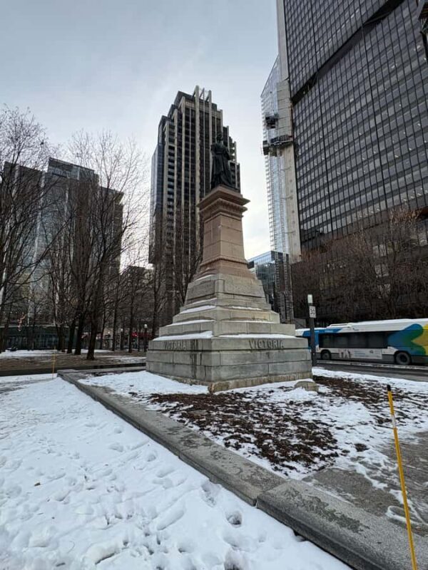 Montreal: Private City Tour by Luxury Sedan - Frequently Asked Questions