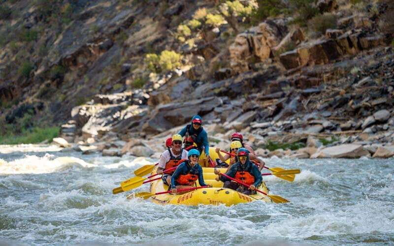 Montreal Rapids: All-Inclusive Rafting Adventures - Setting the Scene: What This Tour Offers