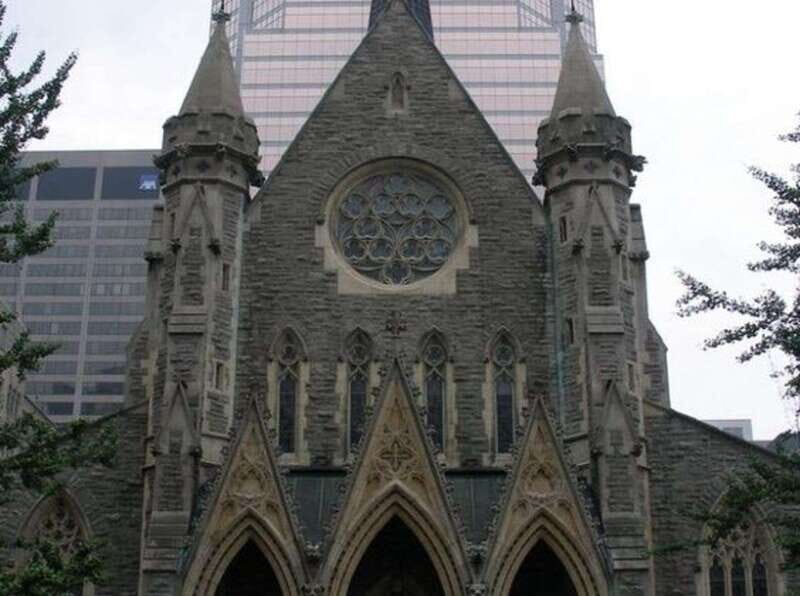 Montreal : Street Art Walking Tour With A Guide - An In-Depth Look at the Montreal Street Art Tour