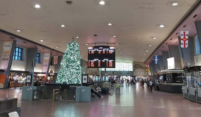 Montreal: Underground, Outside, and Panorama Walking Tour - Key Points