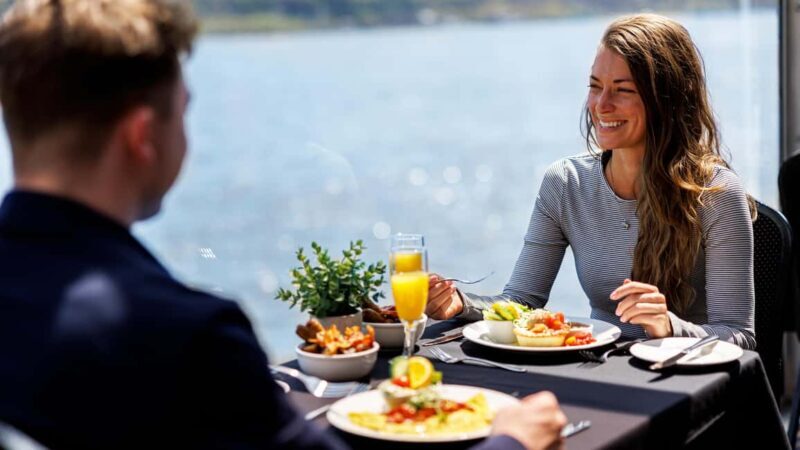 Montréal: Weekend River Brunch Cruise - A Detailed Look at the Montréal Weekend River Brunch Cruise