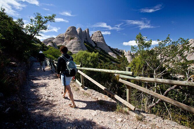 Montserrat Complete Guided Tour & The Boys Choir's Performance - Practicalities and Expectations