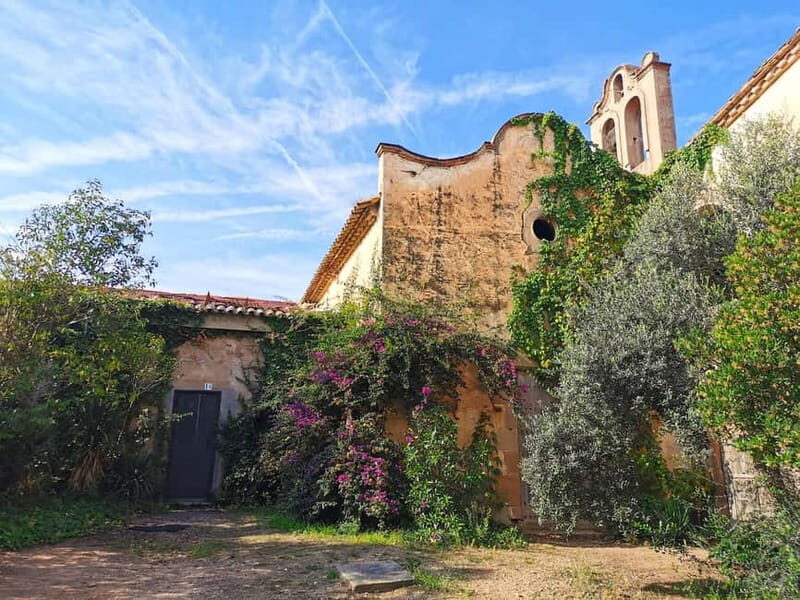 Montserrat & Gaudi's Crypt Private Day Trip - Hotel Pickup - Critical Considerations