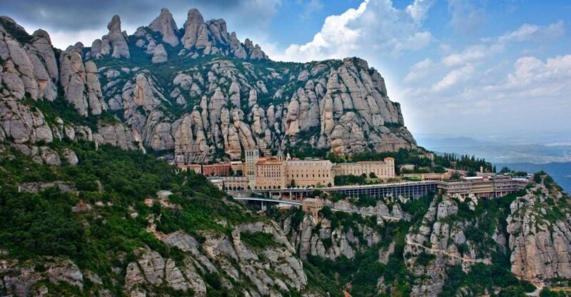 Montserrat: Morning or Afternoon Half-Day Trip with Pickup - Why Choose This Tour?