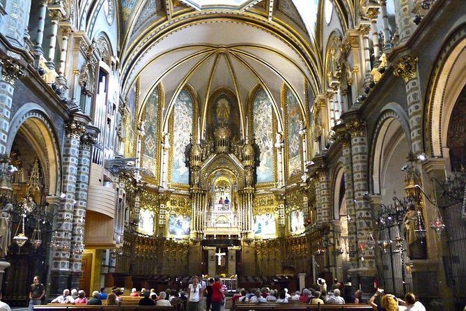 Montserrat Mountains Half - Day Private Tour - From Barcelona - Who Should Consider This Tour?