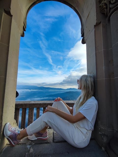 MONTSERRAT: TOUR IN ROMANIAN LANGUAGE - Free Time and Optional Exploration