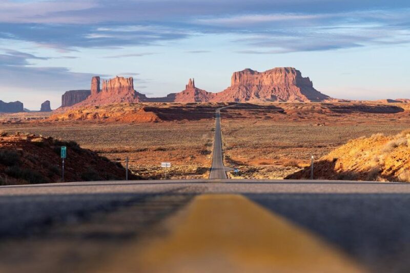 Monument Valley 4x4 Navajo Guided Tour - Key Points