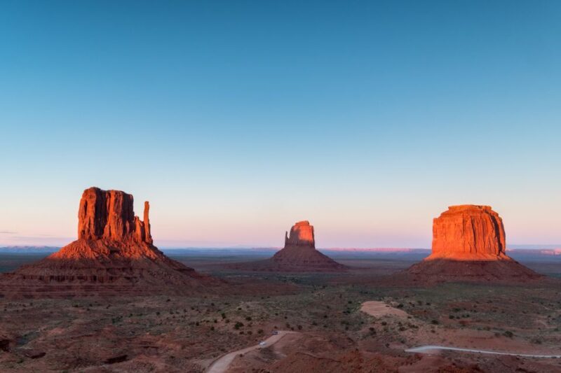 Monument Valley: Sunset Tour with Navajo Guide - Who Should Consider This Tour?