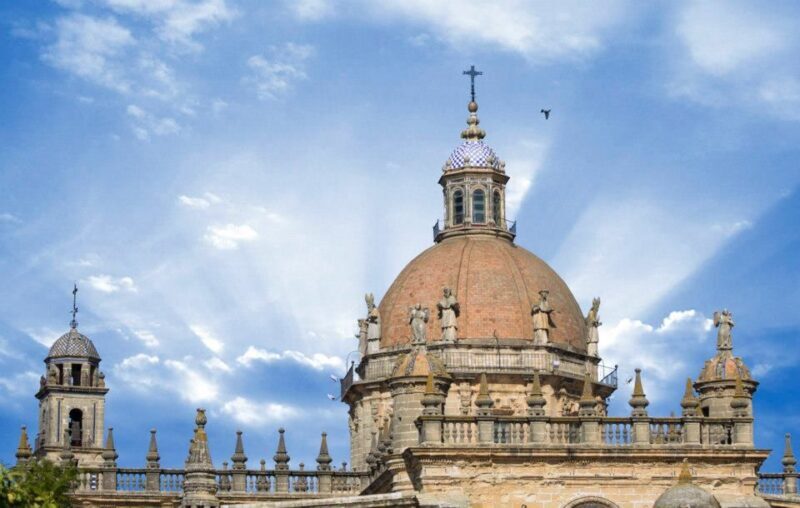 Monumental Jerez Guided Tour - Key Points