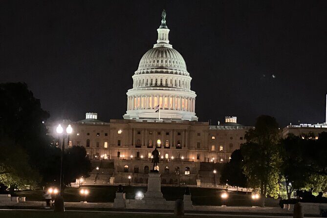 Monumental Moonlight Private Guided Bus Tour in Washington - FAQs