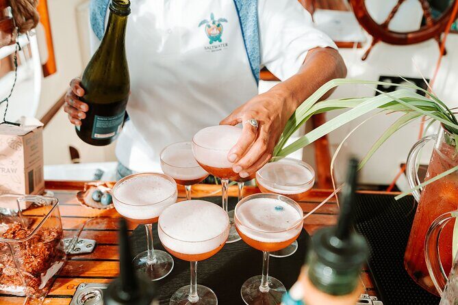 Mooloolaba Sunset Cruise with Live Music - The Itinerary: What to Expect