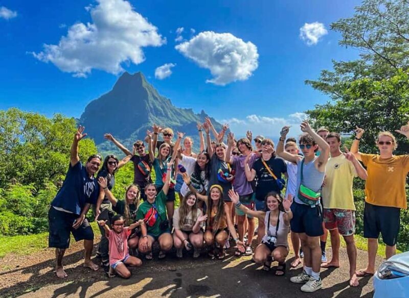 Moorea Cruise Ships: 4x4, Belvedere,Magic Mountain pineaple - Key Points