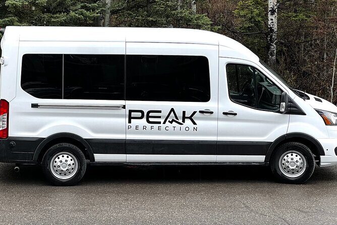 Moraine Lake and Lake Louise Private Premium Day Tour - Discovering the Scenic Highlights of Banff