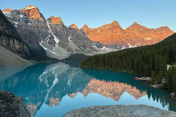 Moraine Lake and Lake Louise Sunrise Tour from Banff - The Experience in Detail