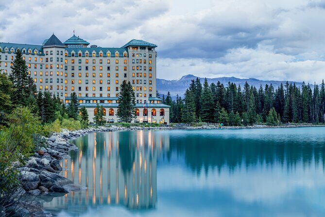 Moraine Lake & Lake Louise day Tour - from Canmore/Banff - FAQ