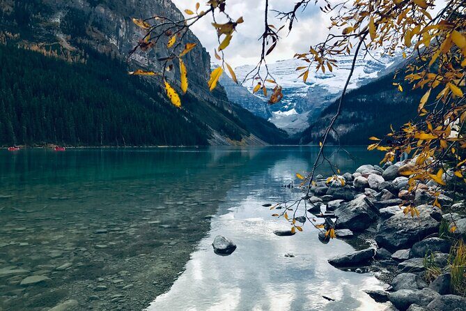 Moraine Lake & Lake Louise Sunset & Wildlife Adventure - Transport and Group Size: Why It Matters