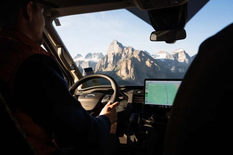 Moraine Lake Sunrise: Premium Tour from Canmore & Banff - The Itinerary in Detail