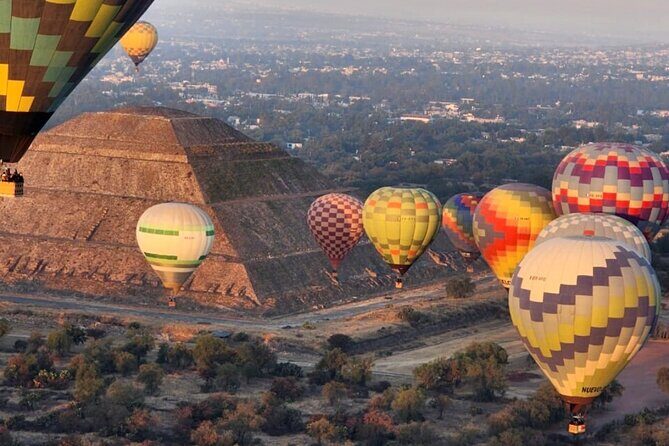 More than a Flight Full Globe Experience over Teotihuacan - Introduction