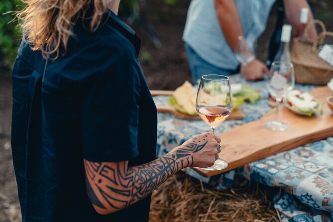 Morigine Wine Lovers-Aperitif in the Vineyard at Sunset - A Relaxed, Authentic Pugliese Vineyard Experience