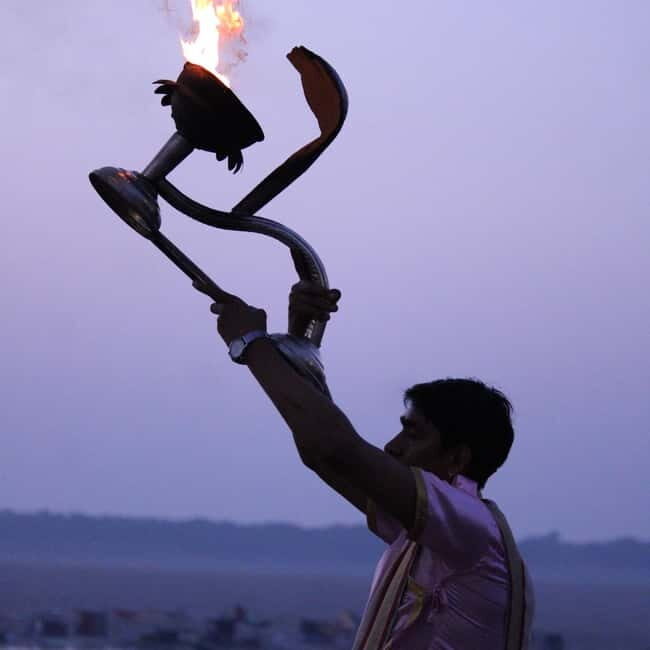 Morning Boat Tour followed by a Heritage Walk - Key Points