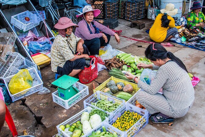 Morning Cooking Class and Market Tour in Siem Reap - The Market Tour: A Feast for the Senses