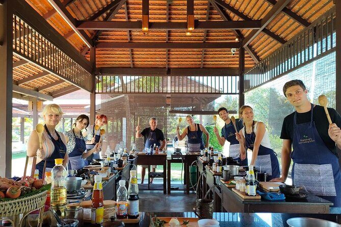 Morning Cooking Class in Traditional Pavilion with Beautiful Garden - Chiang Mai - Key Points
