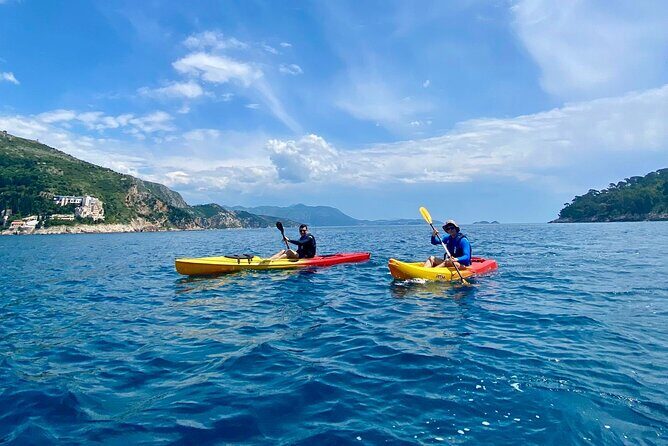 Morning Kayaking with Sun Bed and Parasol at St. Jacobs Beach - An In-Depth Look at the Dubrovnik Kayaking Experience