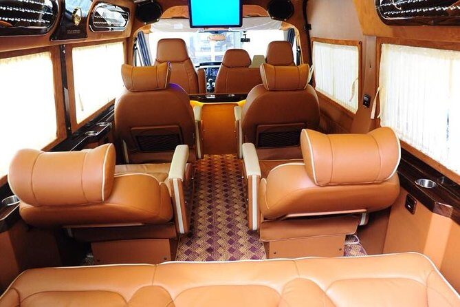 Morning limousine D-car 8-seat transfer to Hanoi depart from Sapa Town center - Key Points