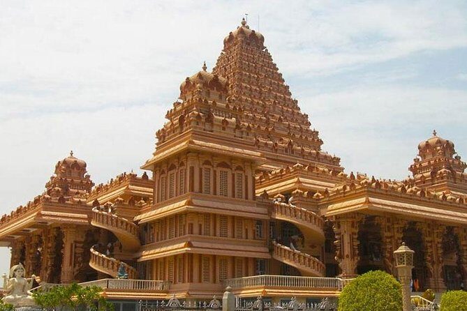 Morning Tour Of Chhatarpur Temples And Qutub Minar In Delhi With Tuk-Tuk Ride - Key Points