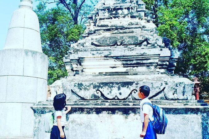 Morning Tour,Ak Phnom temple,Rice wine,Rice Paper, killing Field - The Power of a Knowledgeable Guide