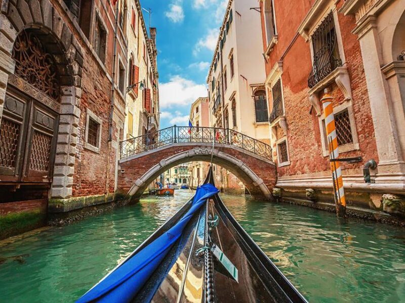 Morning Venice: Doges Palace, Castello, & Gondola Cruise - An In-Depth Look at the Venice Tour