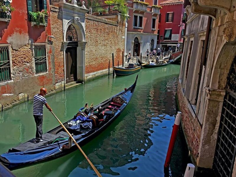 Morning Venice: Doges Palace, Castello, & Gondola Cruise - Who Is This Tour Best For?