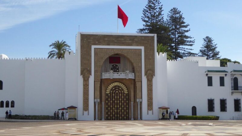 Morocco Day Trip with Tour Guide and Lunch from Algeciras - Crossing the Strait: From Spain to Morocco in Style