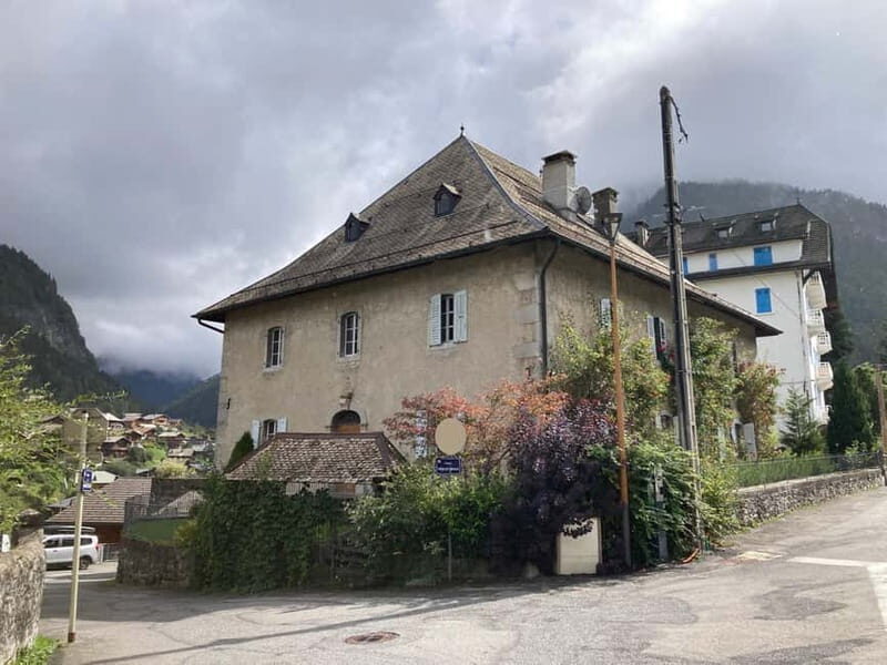 Morzine : Private Walking Guided Tour - Who Should Consider This Tour?