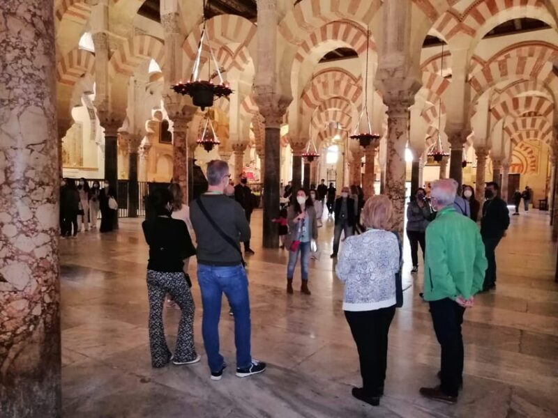 Mosquée Cathédrale tour guidé en petit group en français - An Authentic Journey Through Córdoba’s Mosque-Cathedral