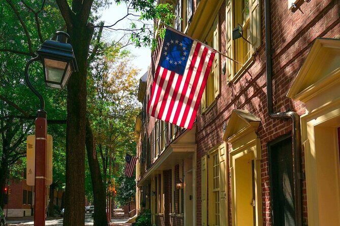 Most Charming Colonial Walking Tour: Society Hill + Old City - Key Points