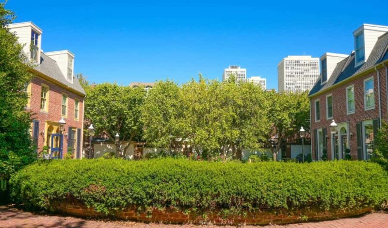 Most Charming Colonial Walking Tour: Society Hill + Old City - Key Points