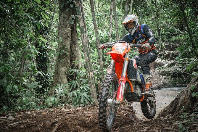 Motocross in Bali: Tabanan Jungle KLX2022 150 4 hours - Guides and Group Dynamic