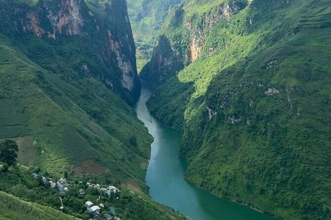 Motorbike Tour: Discover Ha Giang Loop 2 days 1 night - FAQ