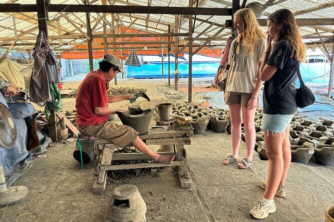 Motorbike Tour Saigon Hidden Gems and Food Tasting - An In-Depth Look at the Motorbike Tour: What to Expect