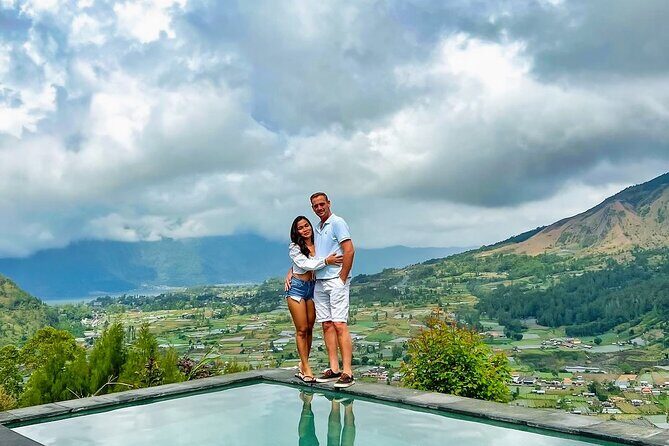 Mount Batur Hot Springs and Best Bali Waterfall Tour - Lunch with a View: Kintamani Highland