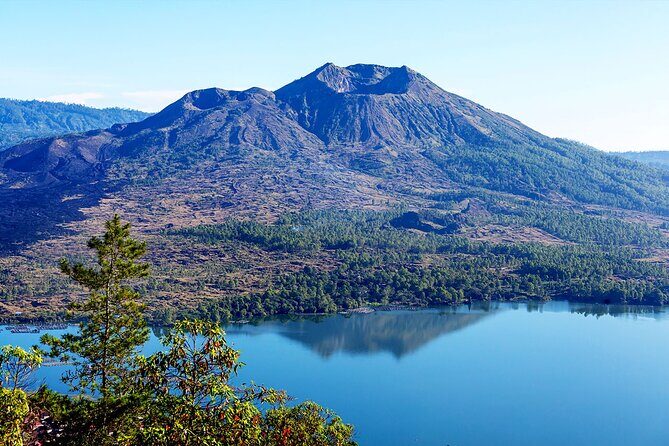 Mount Batur Sunrise Trekking With Breakfast on The Top - The Itinerary: From Ubud to the Volcano Summit