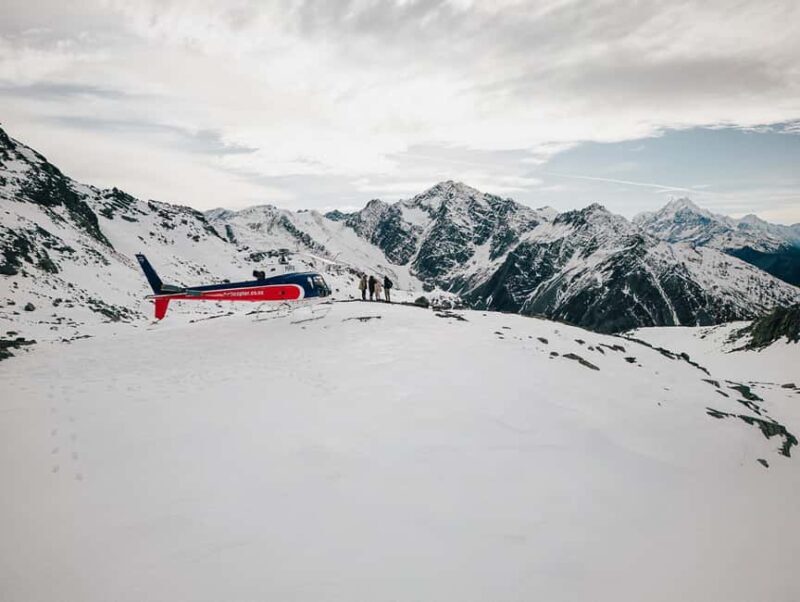 Mount Cook: Alpine Explorer 35 Minute Flight - An In-Depth Look at the Flight