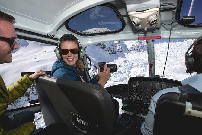 Mount Cook Spectacular Helicopter Flight from Fox Glacier - An In-Depth Look at the Experience