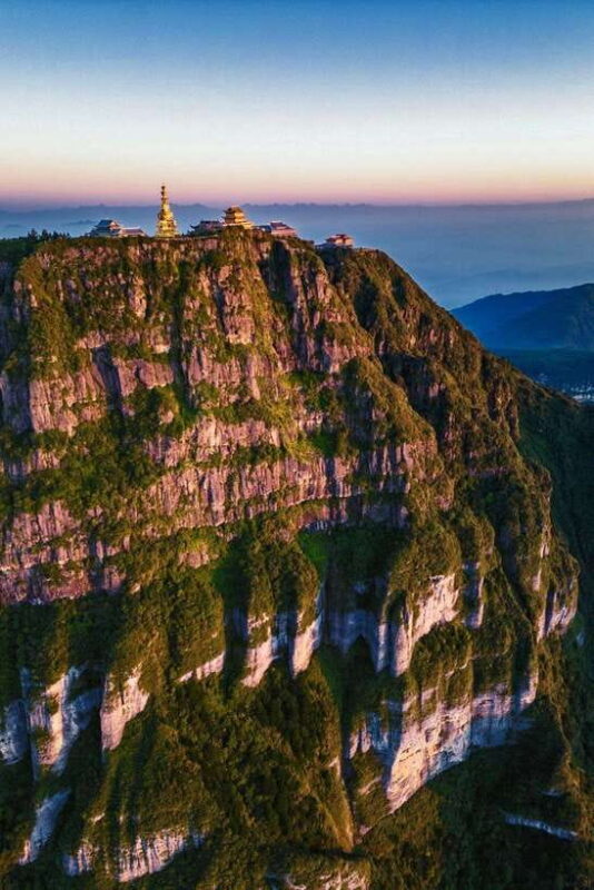 Mount Emei: Experience Natural Beauty and Buddhist Culture - Transportation and Accessibility