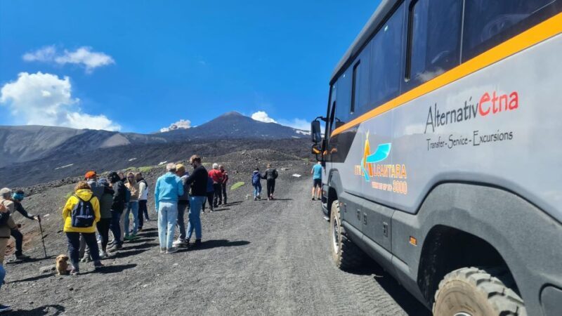 Mount Etna: Ascent to 2800m by 4x4 - Exploring Mount Etna: A 4x4 Ascent to 2800 Meters