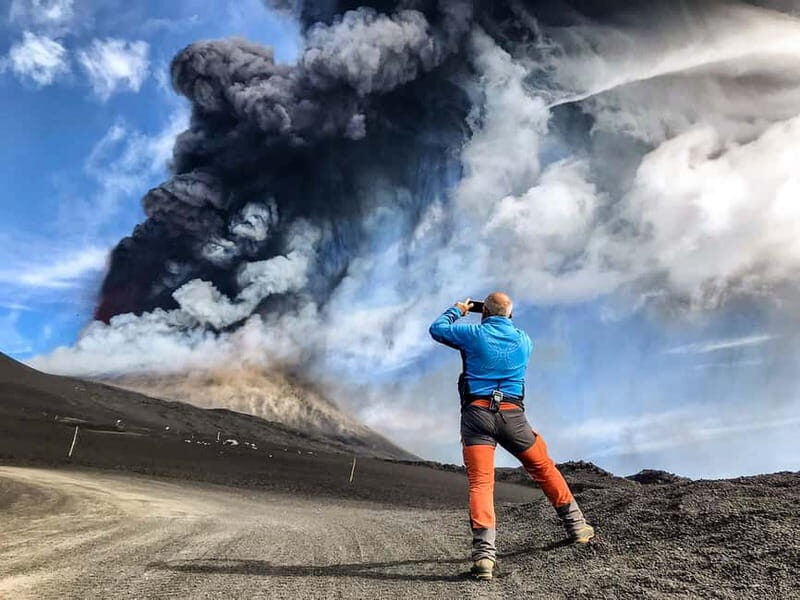 Mount Etna: Trek to 3000m with cable car and jeep - Key Points